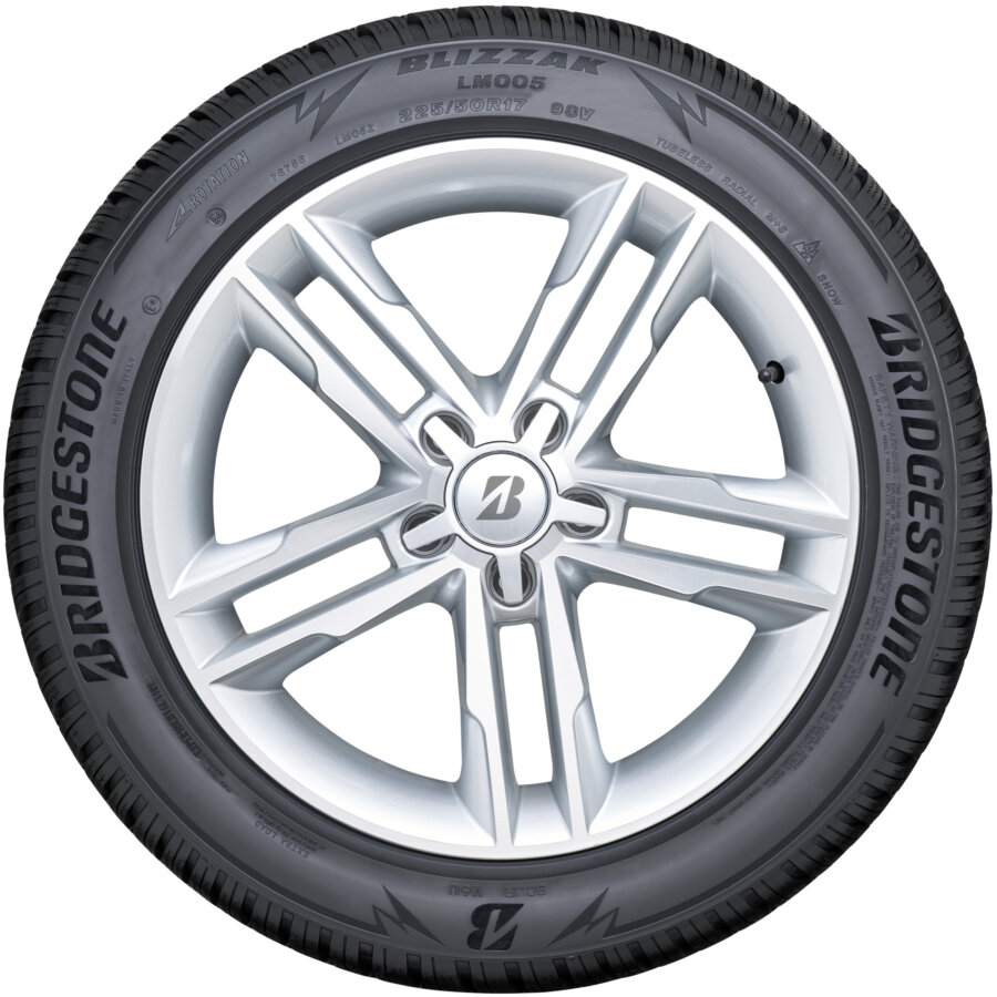 Pneumatico BRIDGESTONE BLIZZAK LM005 215/55 R17 98 V XL : Norauto.it